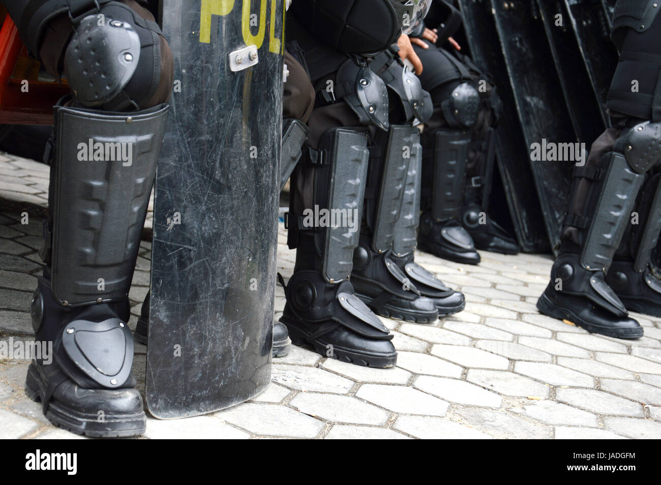 shields and batons guard riot police Stock Photo - Alamy