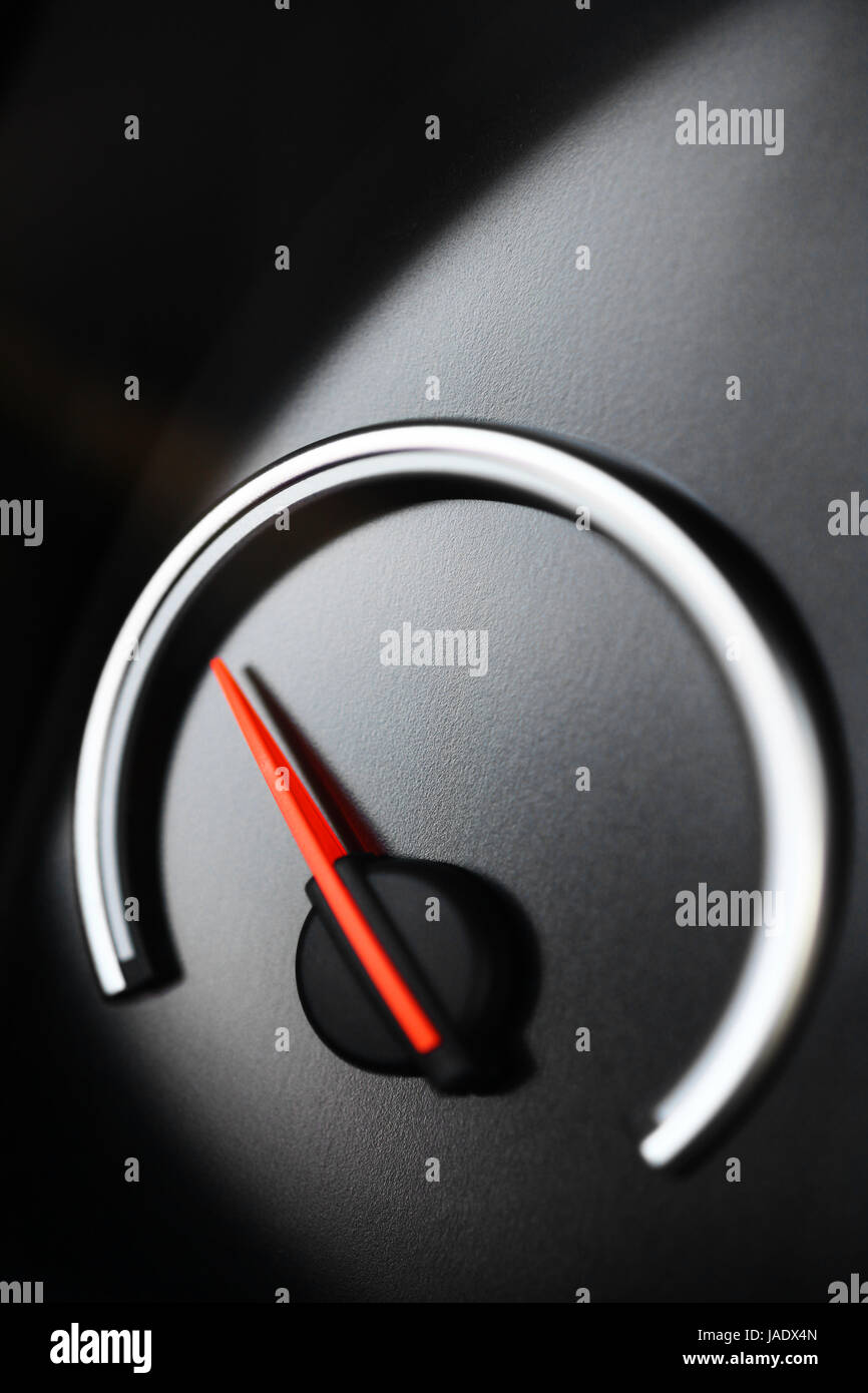 Detail of an empty gauge with a pointing needle Stock Photo - Alamy