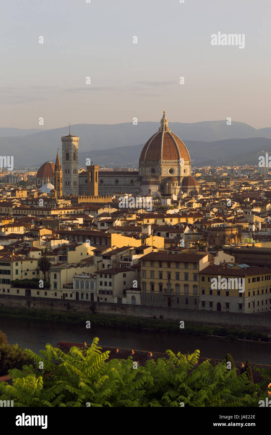 Firenze monuments hi-res stock photography and images - Alamy