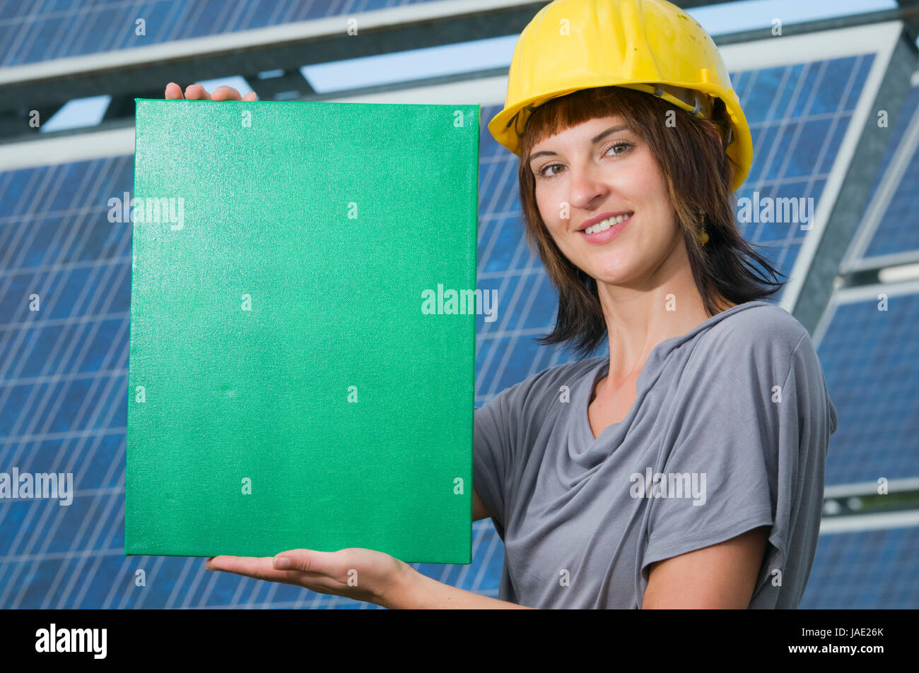Frau seitlich stehend hi-res stock photography and images - Alamy