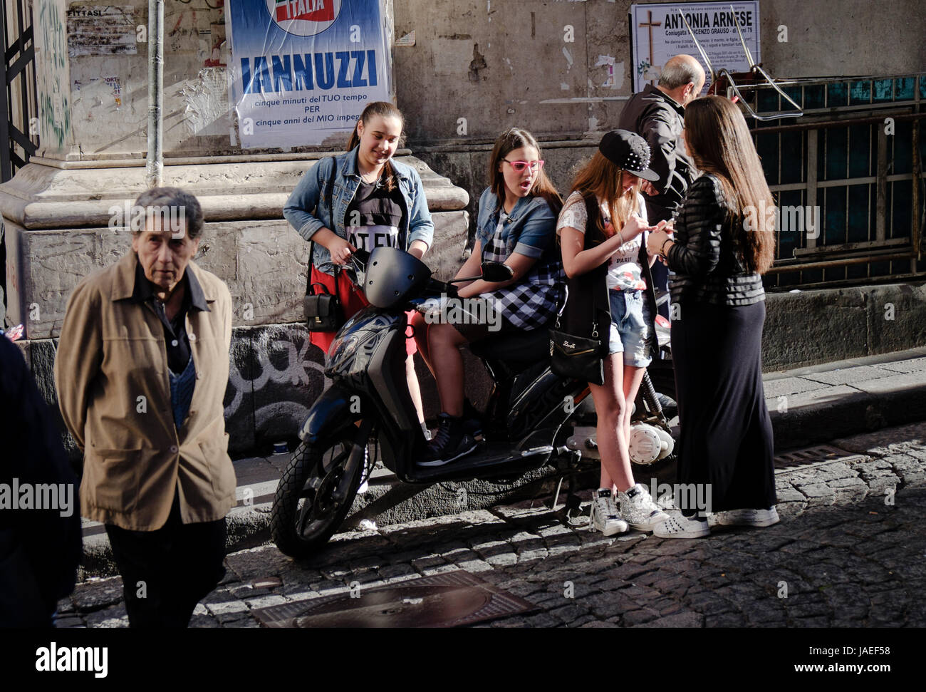 Naples girls hi-res stock photography and images - Alamy