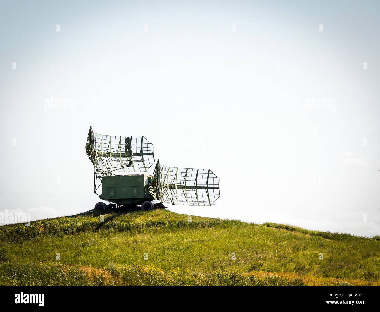 Military radar hi-res stock photography and images - Alamy