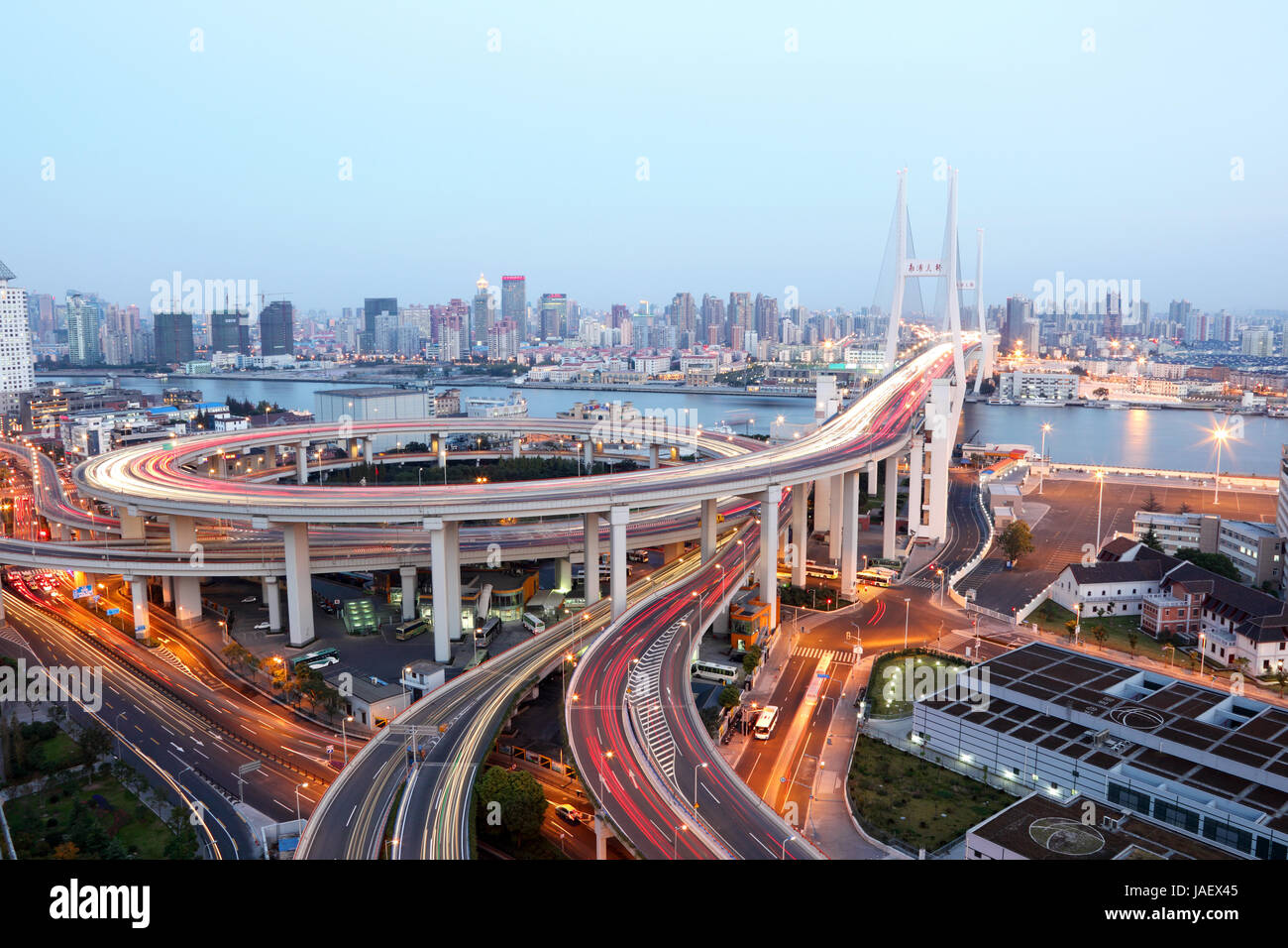 Nanpu bridge at dusk. Shanghai, China Stock Photo - Alamy