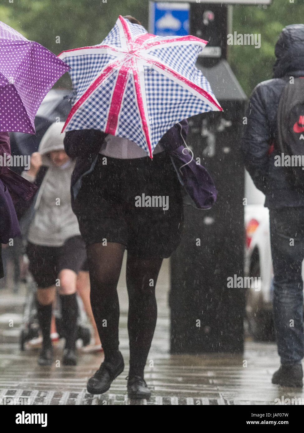 London UK. 6th June 2017. Commuters and pedestrians struggle against ...