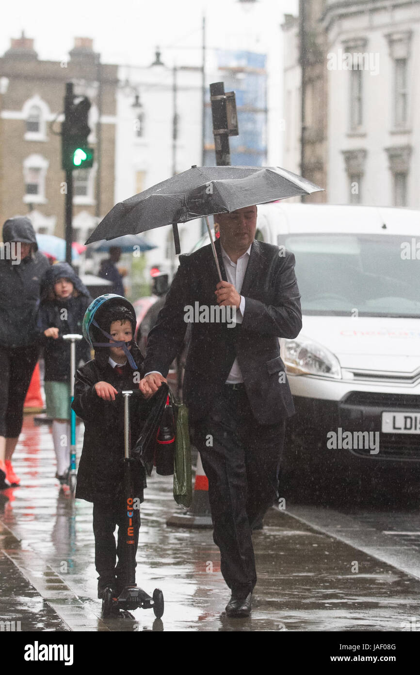 Lashing hi-res stock photography and images - Alamy