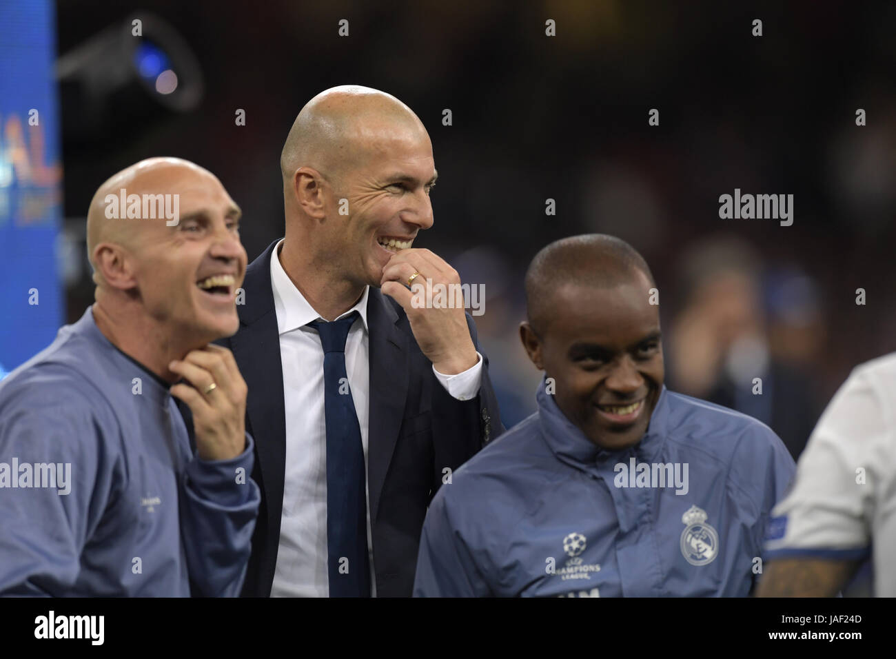 Real madrid assistant coach zinedine zidane hi-res stock photography ...