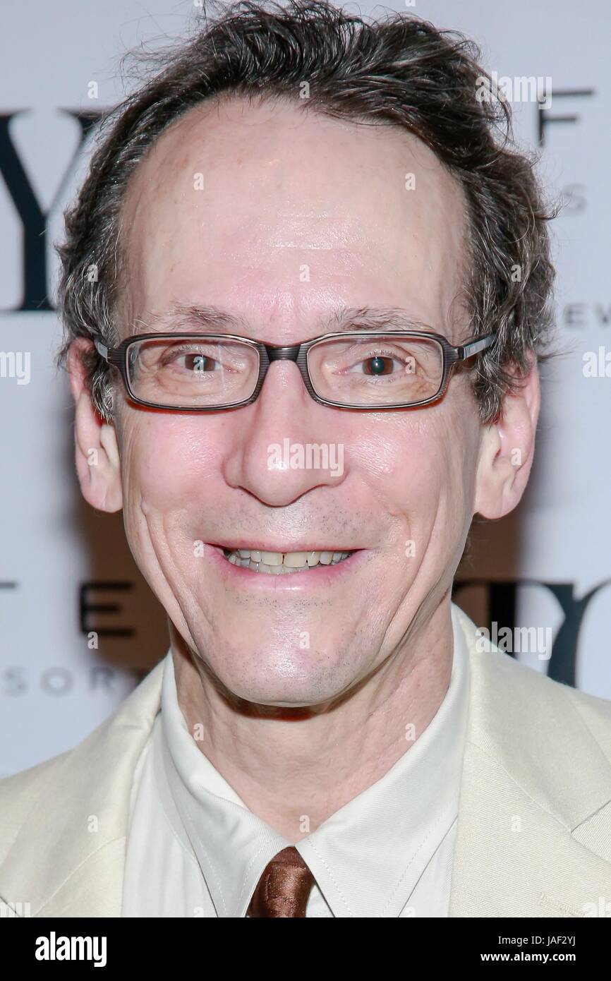 New York, NY, USA. 5th June, 2017. Larry Hochman at arrivals for 2017 ...