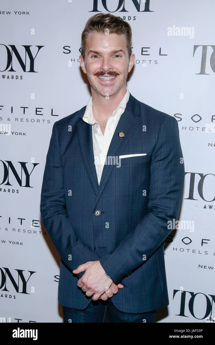 New York, NY, USA. 5th June, 2017. Denis Jones at arrivals for 2017 ...