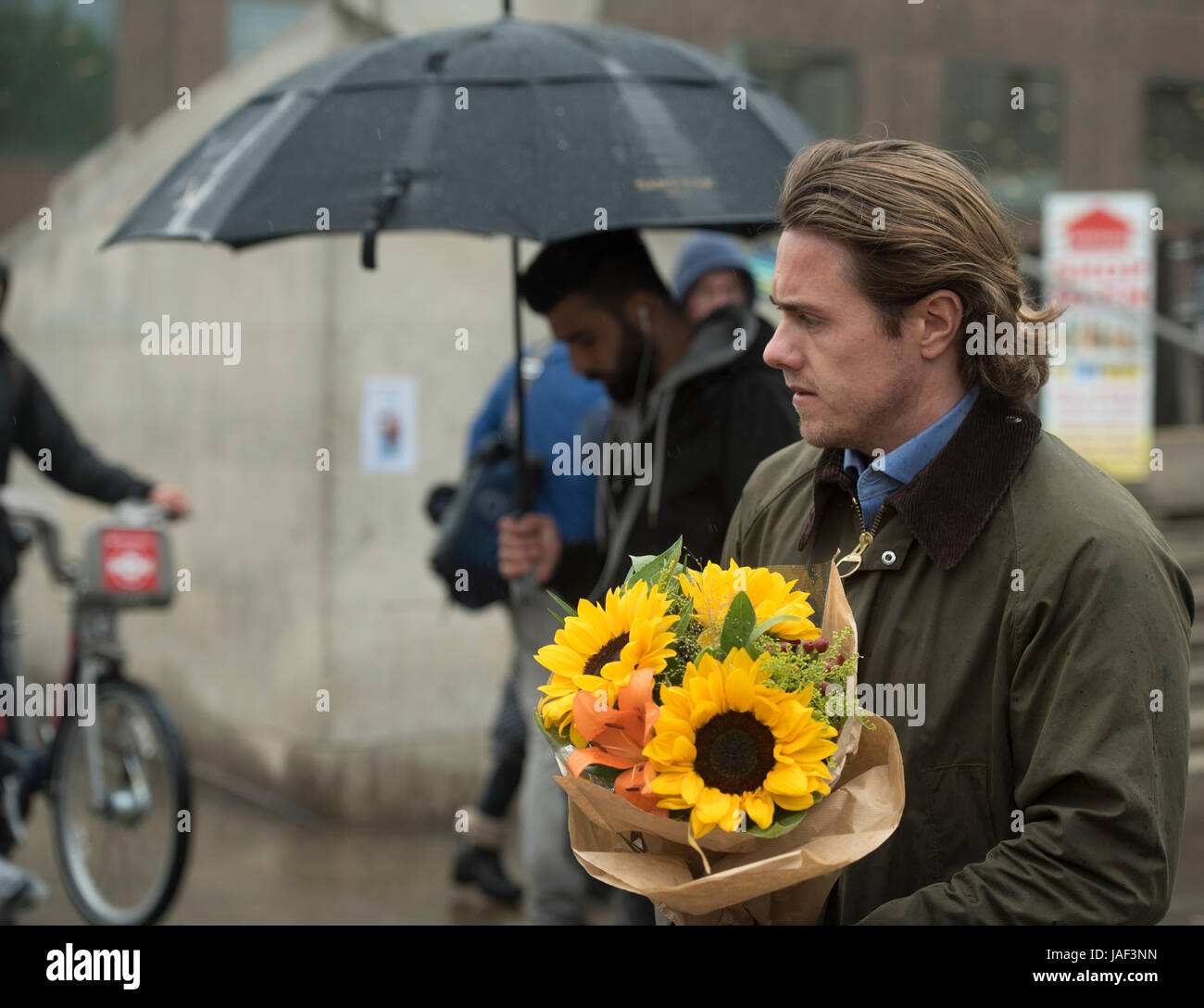 Crime flowers memorial murder hi-res stock photography and images - Alamy
