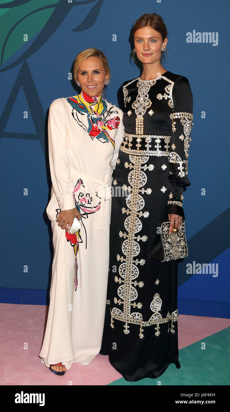 New York, USA. 5th June, 2017. Designer TORY BURCH and model CONSTANCE ...