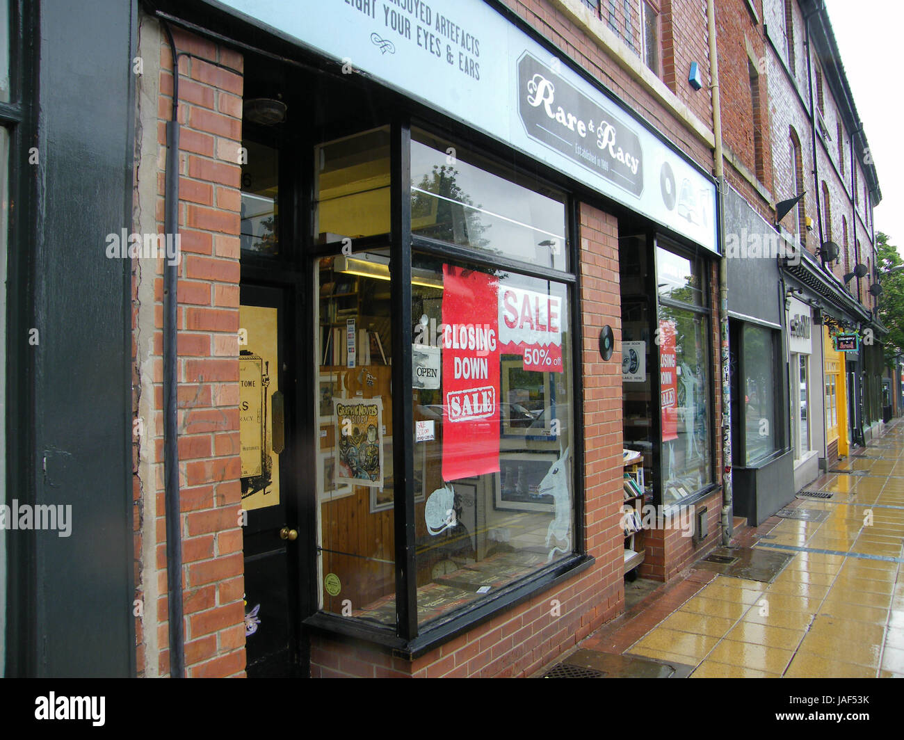 Devonshire Street, Sheffield, UK. 6th June, 2017. Rare & Racy the ...
