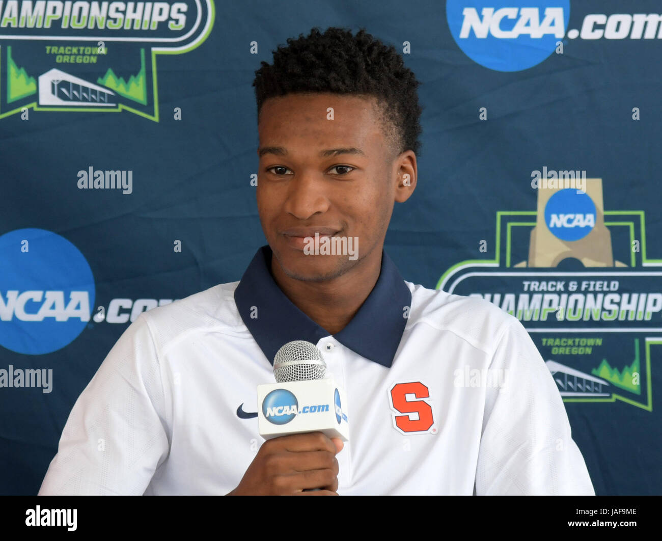 Eugene, Oregon, USA. 6th Jun, 2017. Justyn Knight of Syracuse reacts ...
