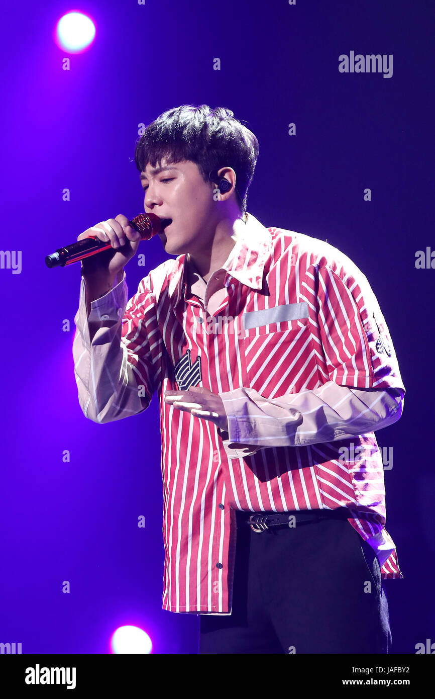 F.T. Island's 10th debut anniversary Lee Hong-gi, a member of South ...