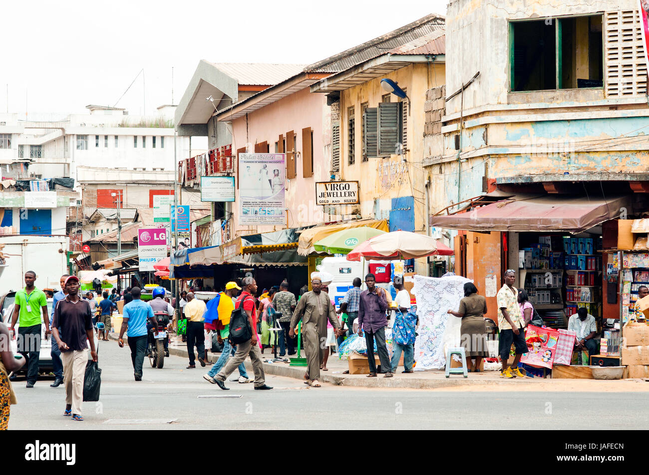 Street scene, downtown Accra, Ghana Stock Photo - Alamy