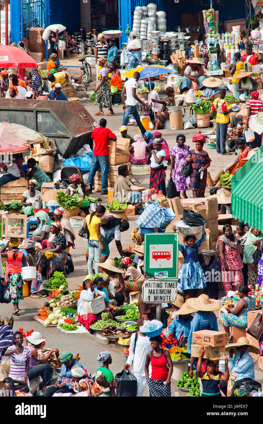 Ghana makola market hi-res stock photography and images - Alamy