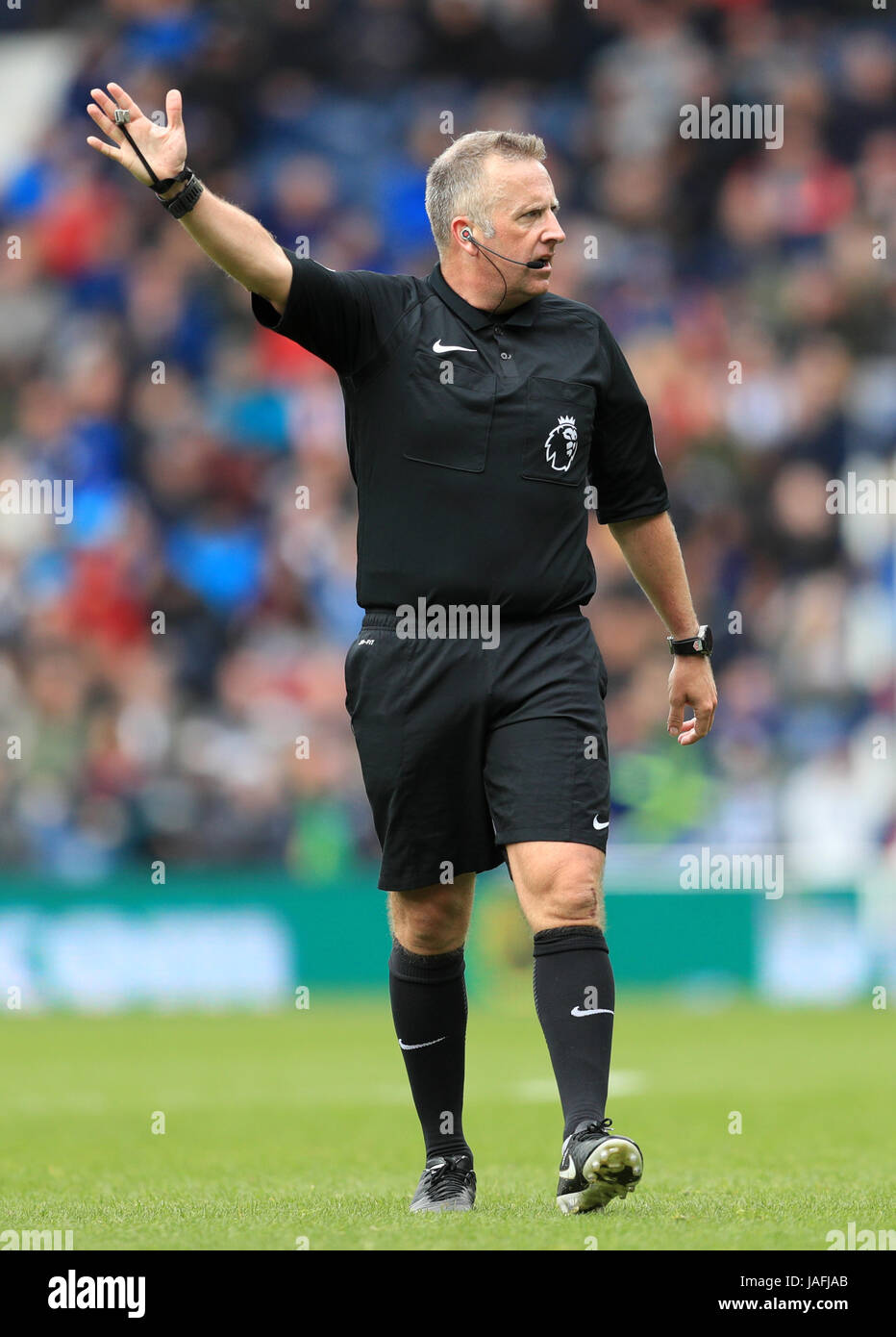 Refereree hi-res stock photography and images - Alamy