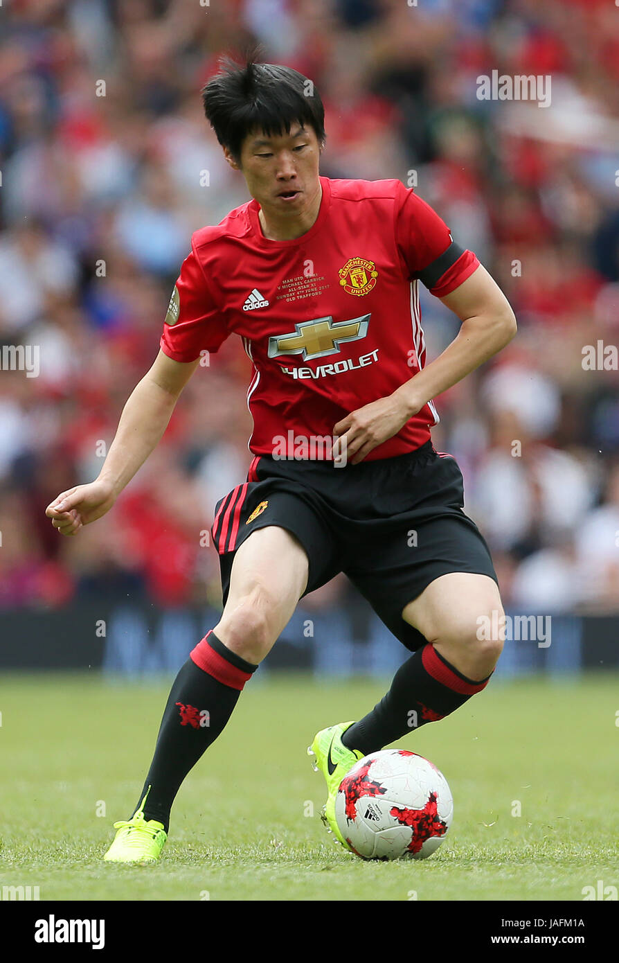 Manchester United's Ji-sung Park Stock Photo - Alamy