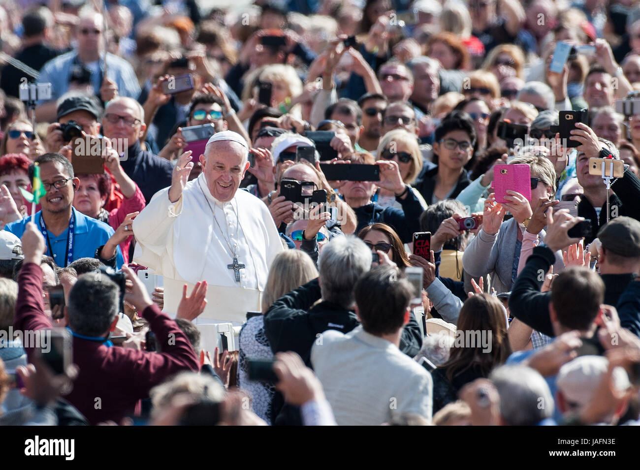 Pope Francis leads the weekly general audience in St. Peter's Square at ...