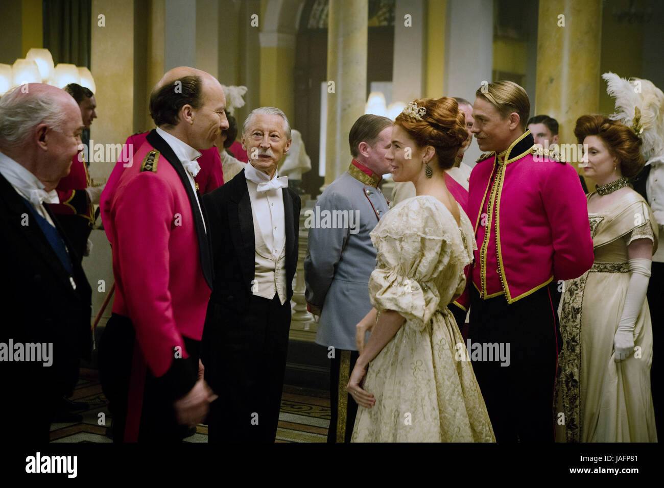 THE LOST CITY OF Z, Sienna Miller (right of center), Charlie Hunnam ...