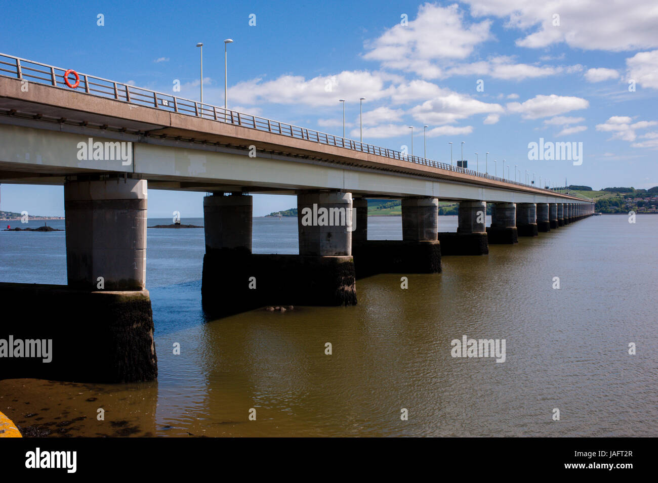 Harbor river tay hi-res stock photography and images - Alamy