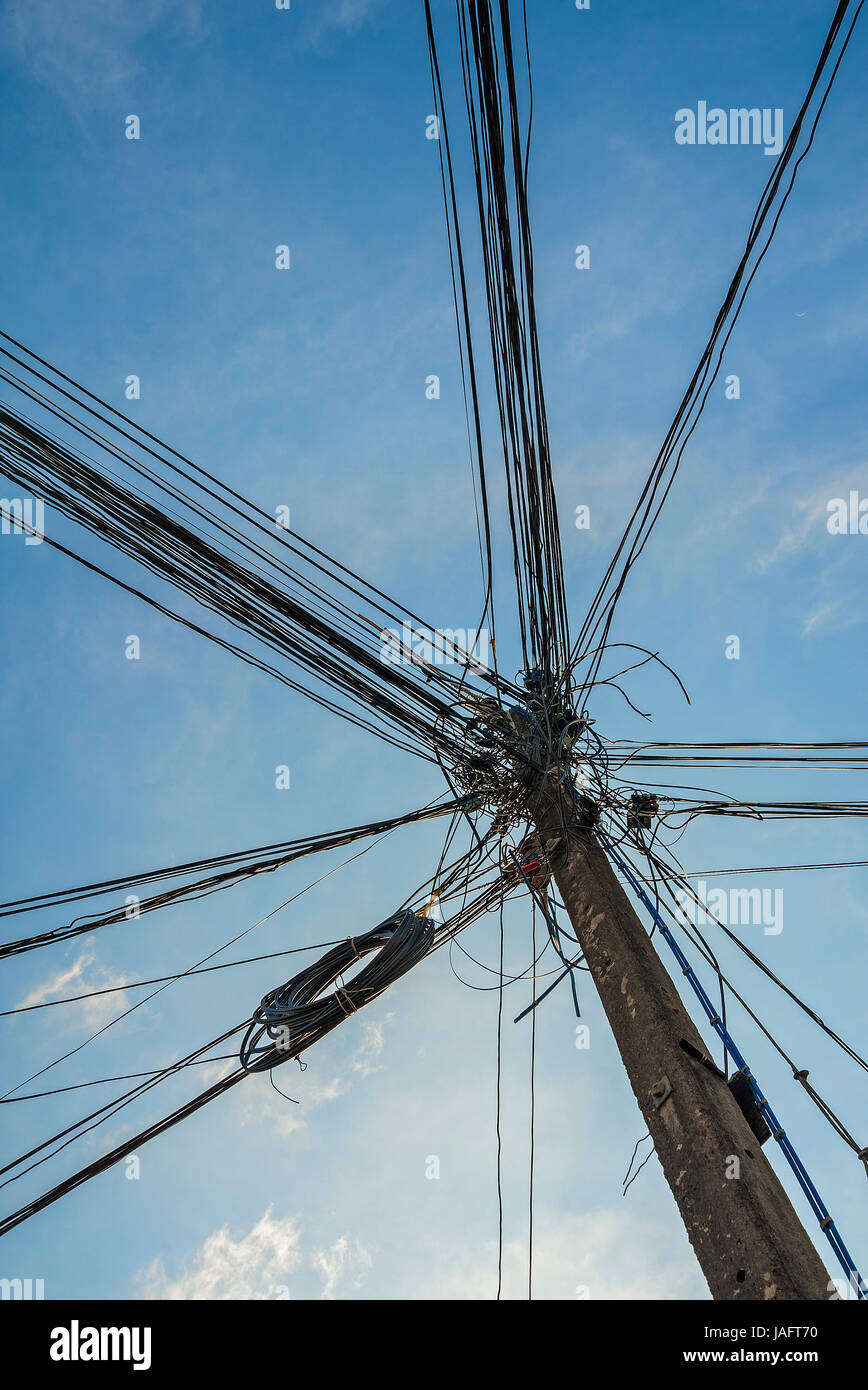 Cabling hi-res stock photography and images - Alamy