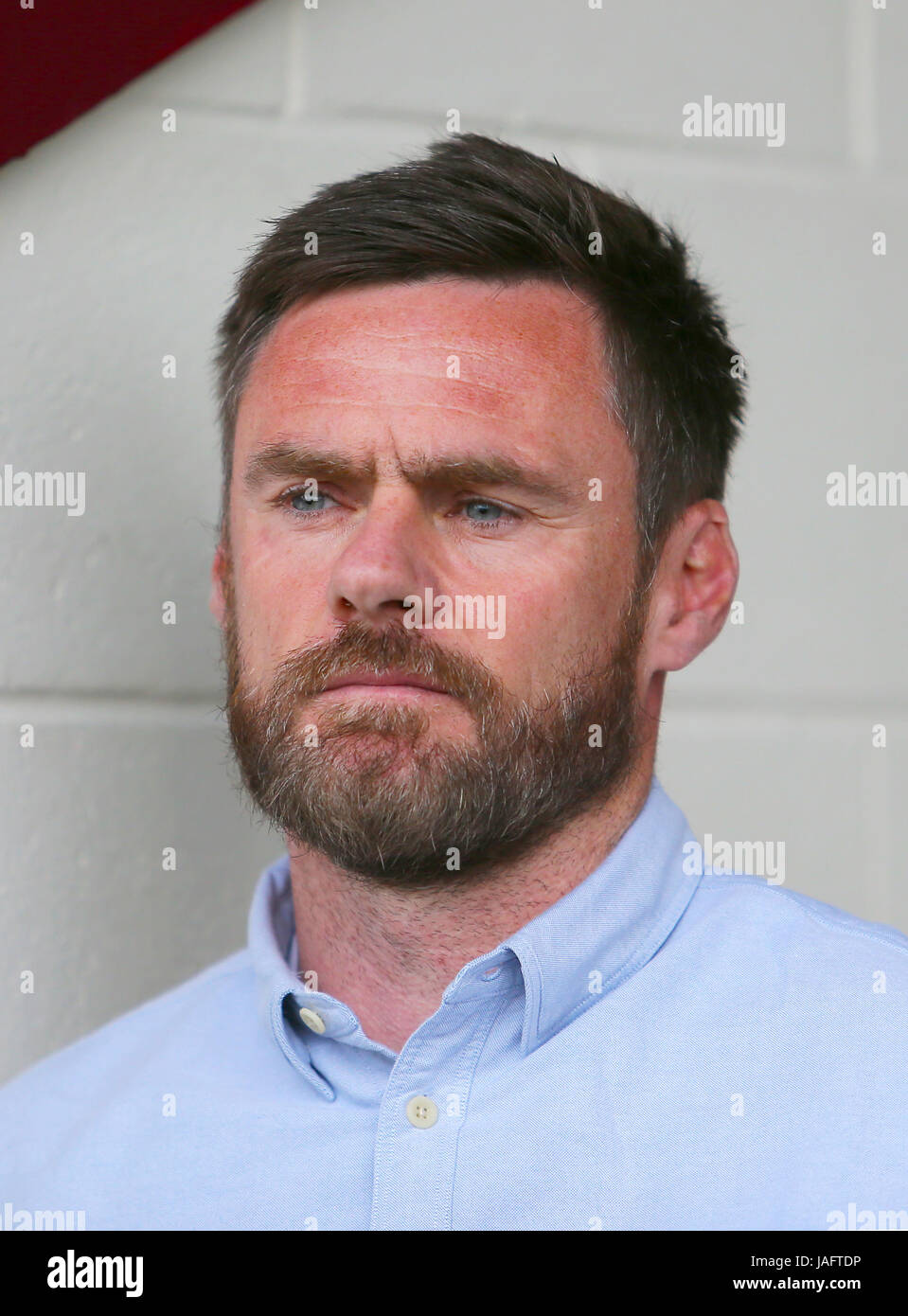 Graham alexander football scunthorpe hi-res stock photography and ...