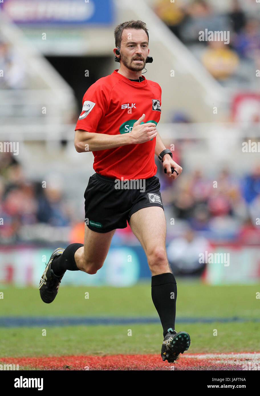 Match referee James Child Stock Photo - Alamy