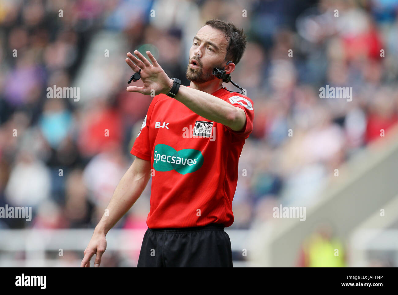 Match referee James Child Stock Photo - Alamy