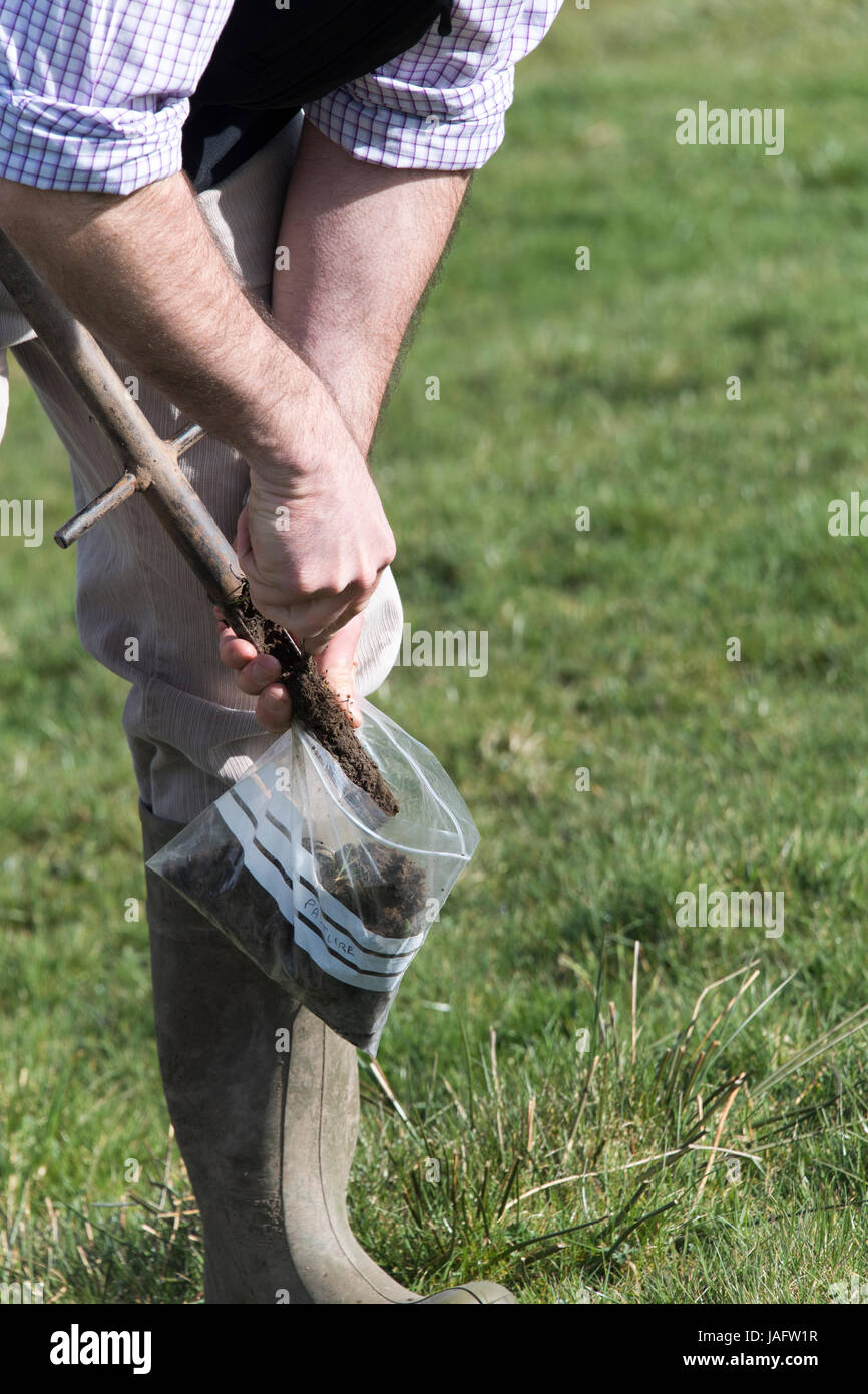Soil test hi-res stock photography and images - Alamy