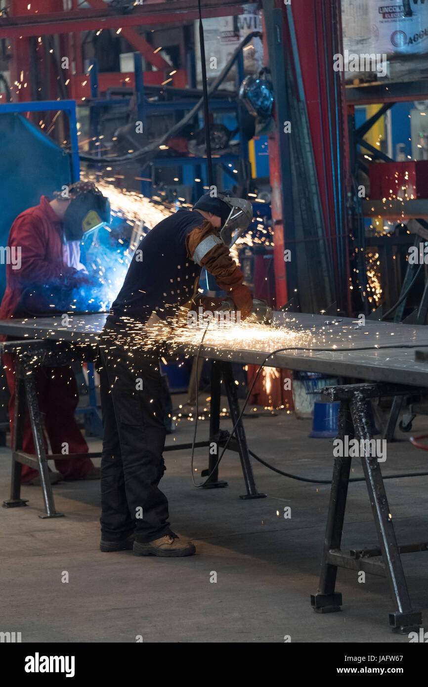 Shop floor hi-res stock photography and images - Alamy