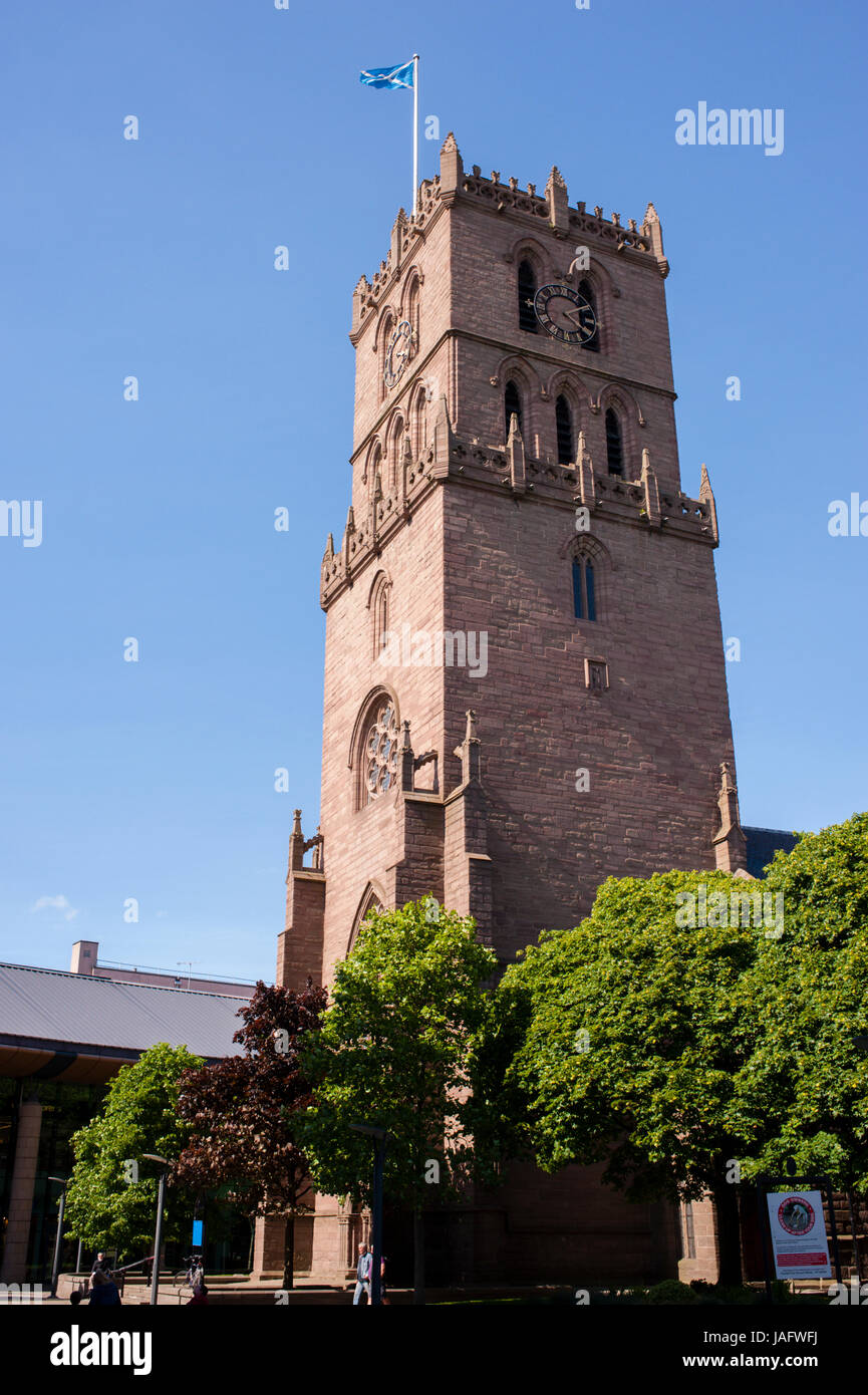 Dundee church tower hi-res stock photography and images - Alamy