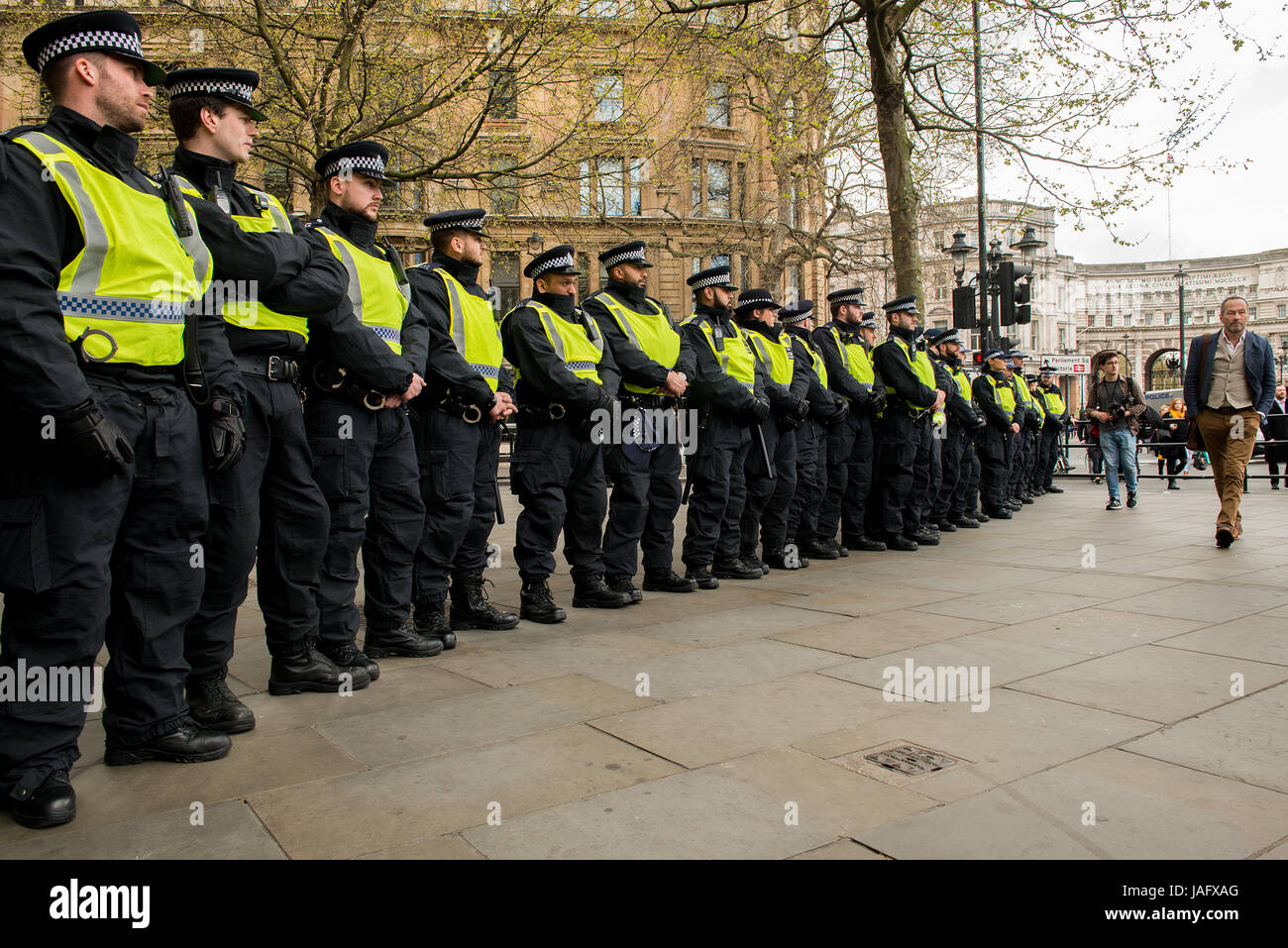 Police uk no uniform hi-res stock photography and images - Alamy