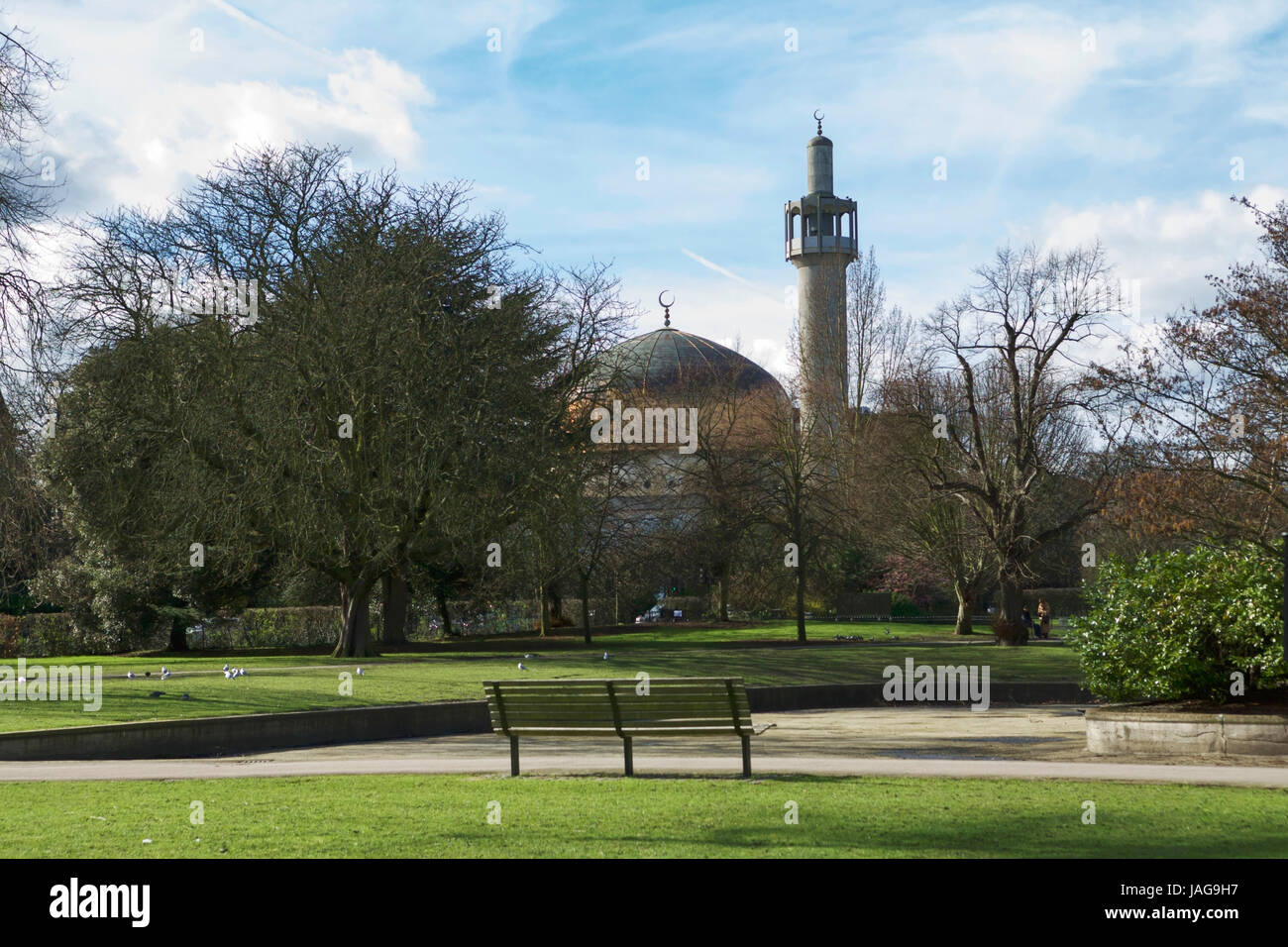 Mosque london skyline hi-res stock photography and images - Alamy