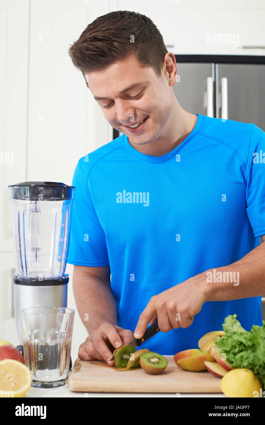 Athlete Eating Fruit Stock Photos & Athlete Eating Fruit Stock Images ...