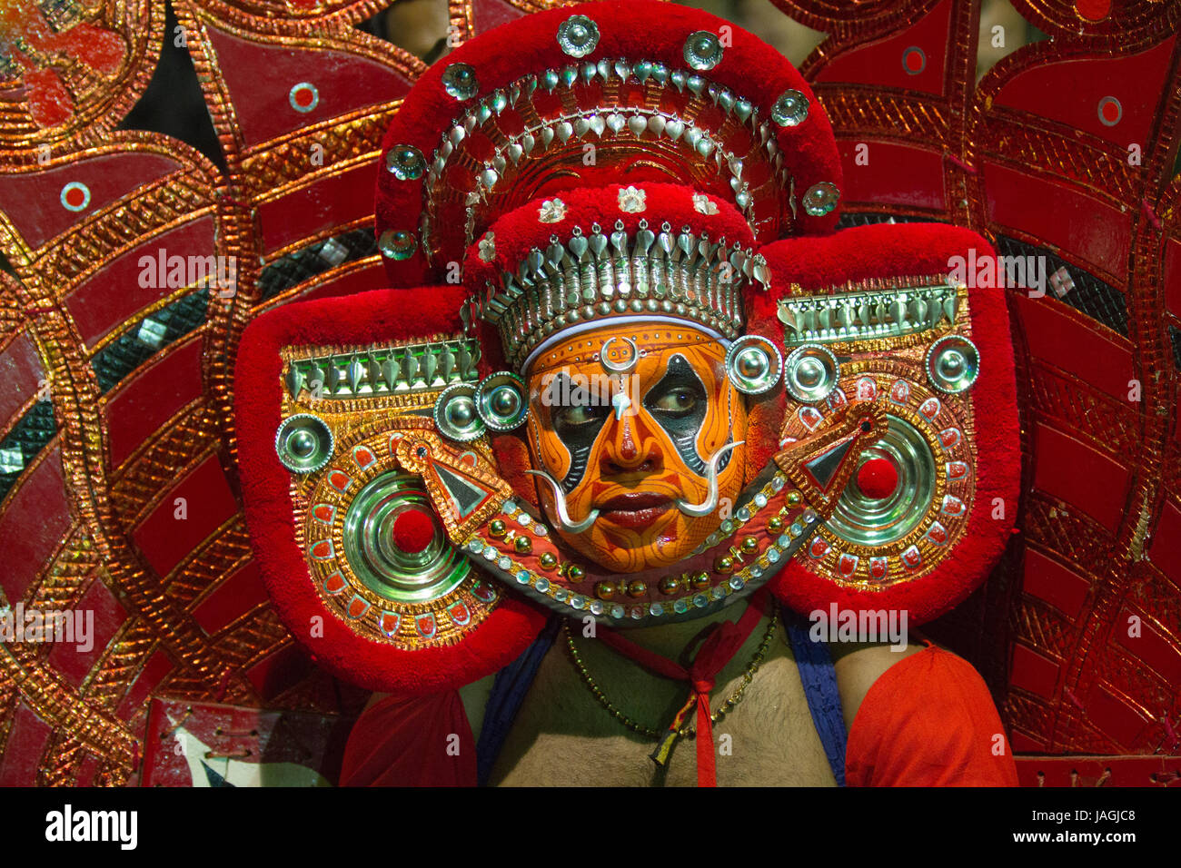 Gulikan theyyam hi-res stock photography and images - Alamy