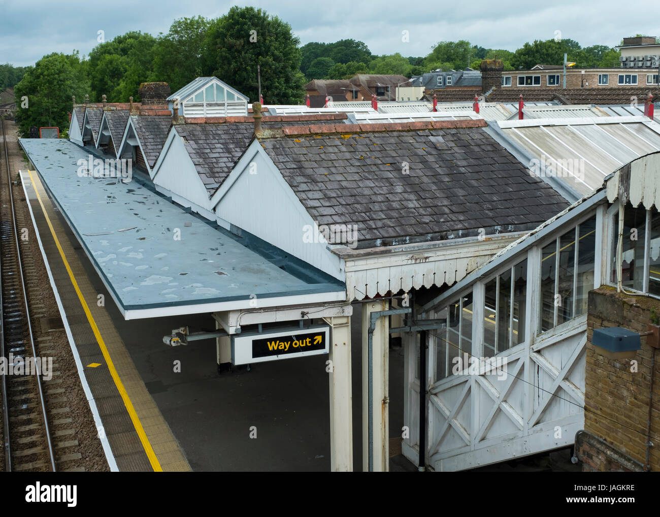 Amersham tube station hi-res stock photography and images - Alamy
