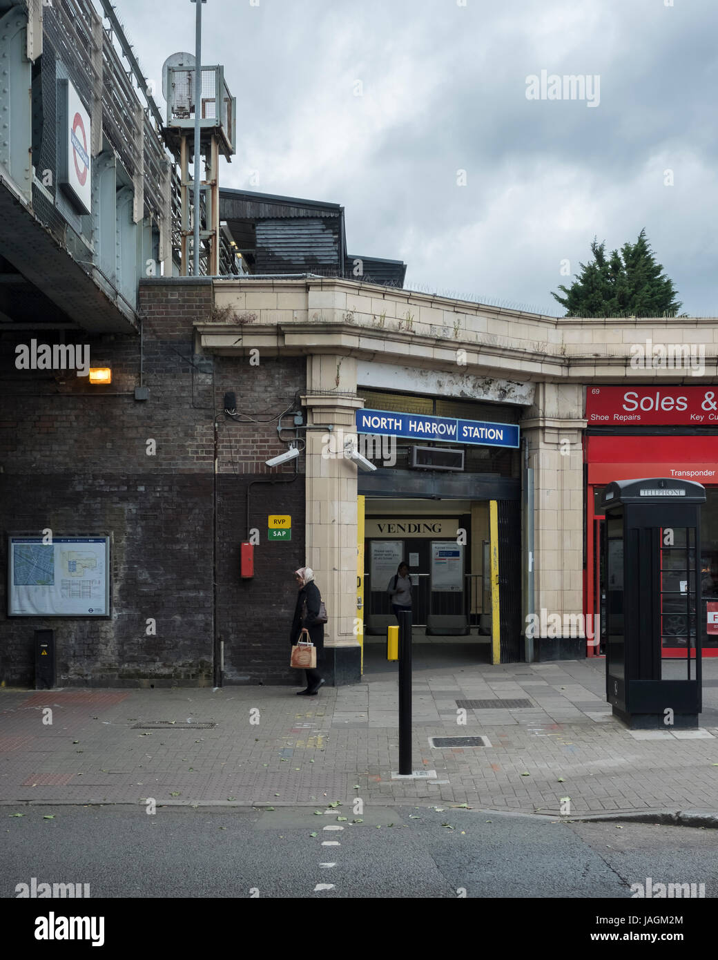 Metropolitan Line Stock Photos & Metropolitan Line Stock Images - Alamy