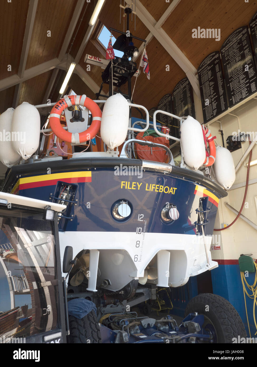 Lifeboat stations hi-res stock photography and images - Alamy