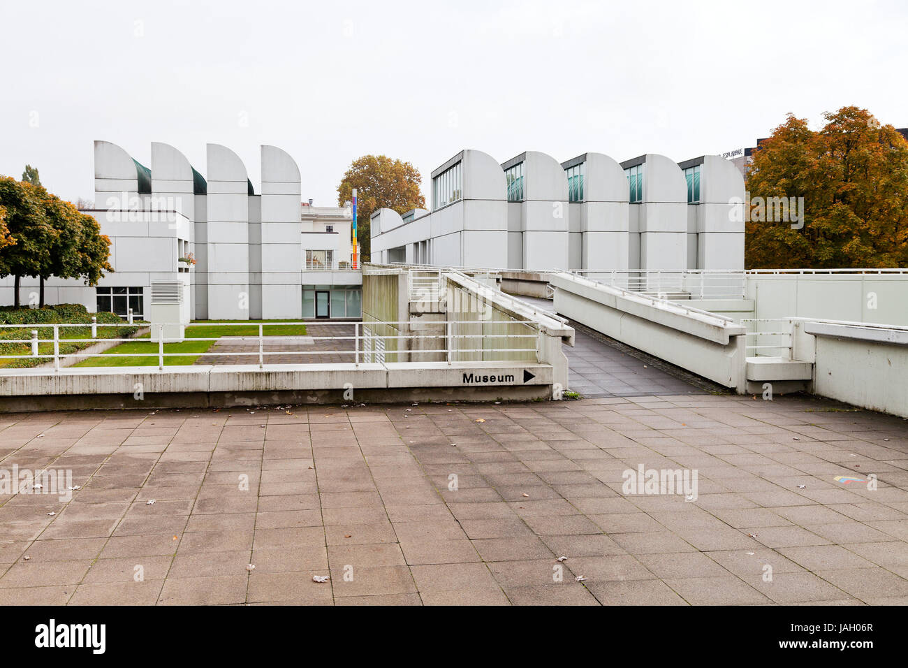 German bauhaus design school hi-res stock photography and images - Alamy