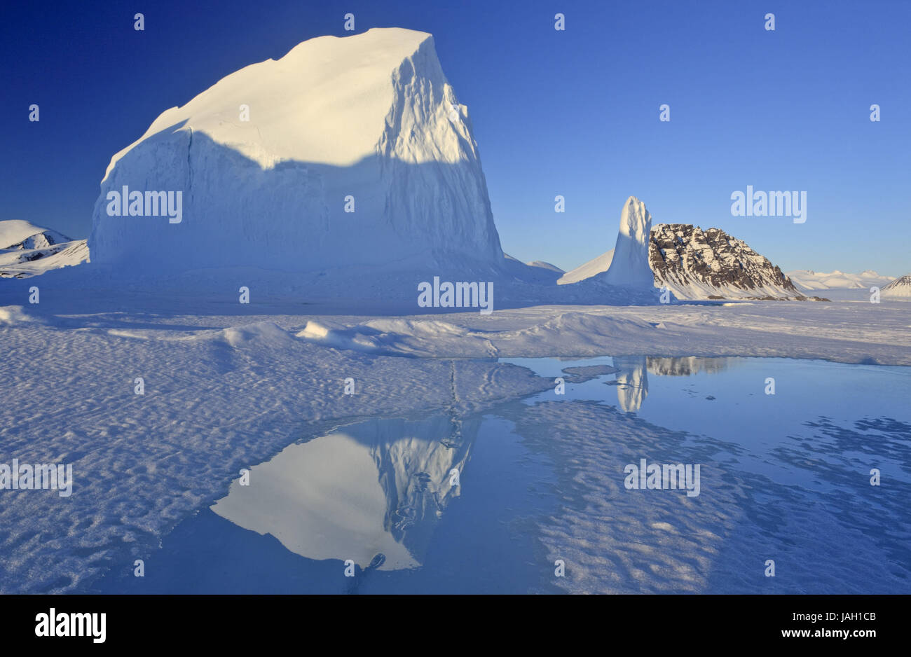 Ice iceberg hi-res stock photography and images - Alamy