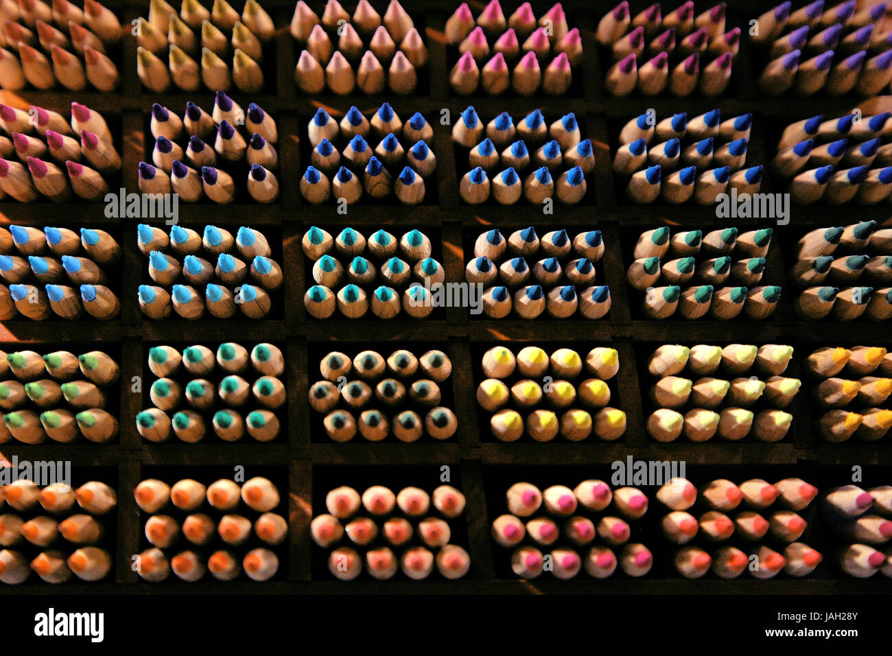 Sorted by colour hi-res stock photography and images - Alamy