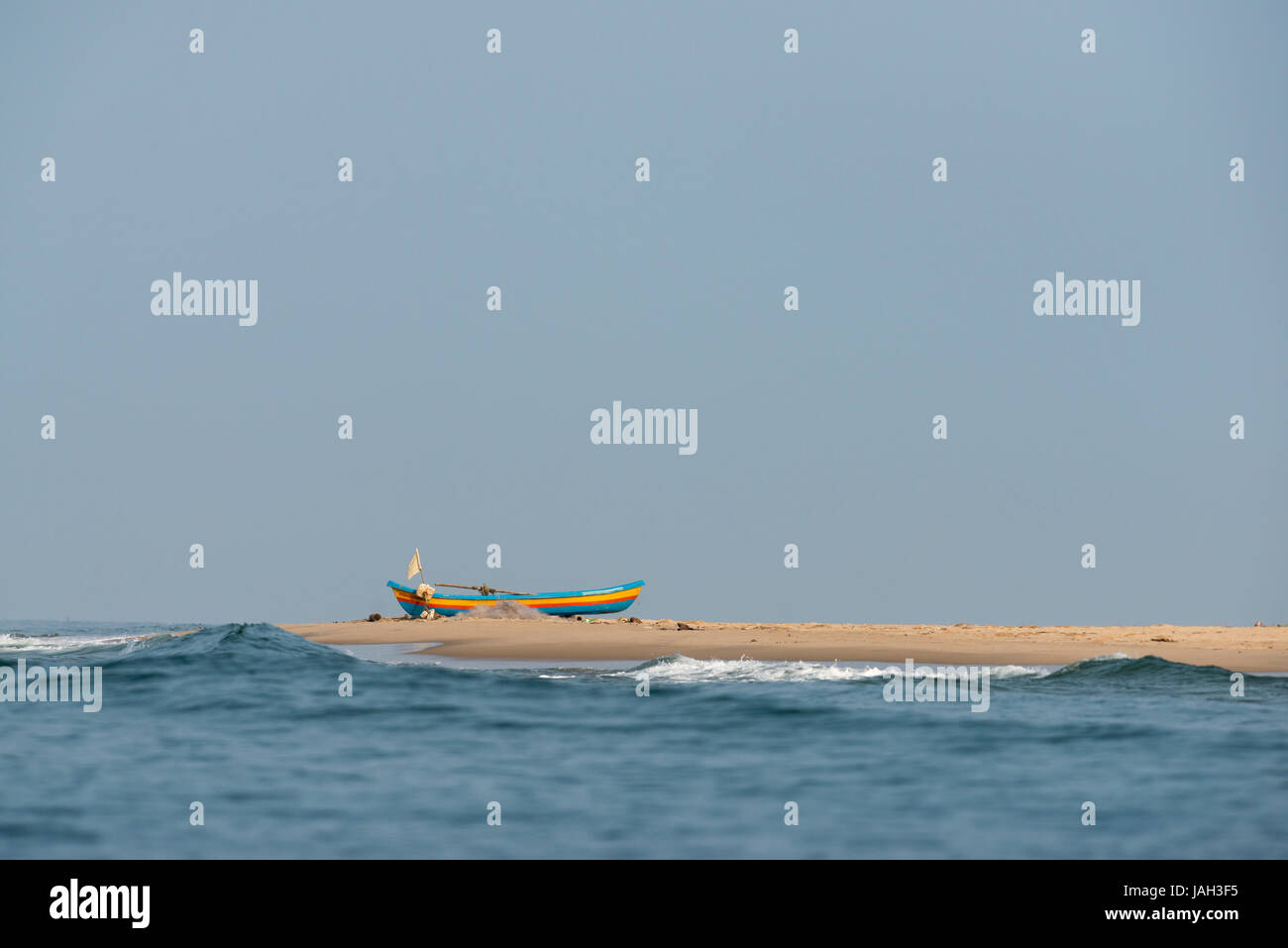 Boat on Tarkarli Beach Stock Photo - Alamy