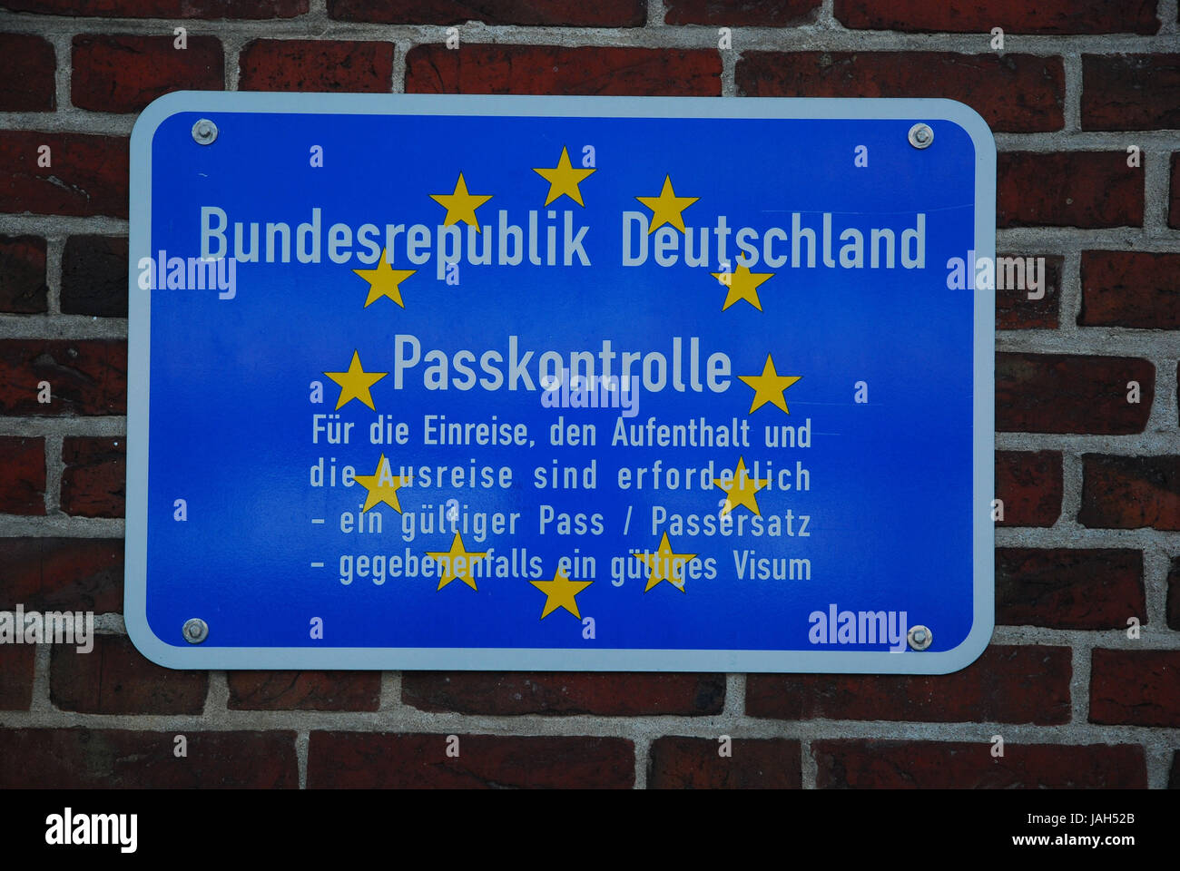 Territory sign hi-res stock photography and images - Alamy