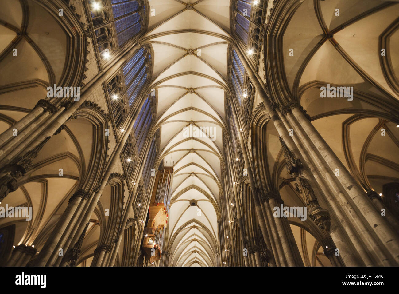 Interior of cologne cathedral hi-res stock photography and images - Alamy