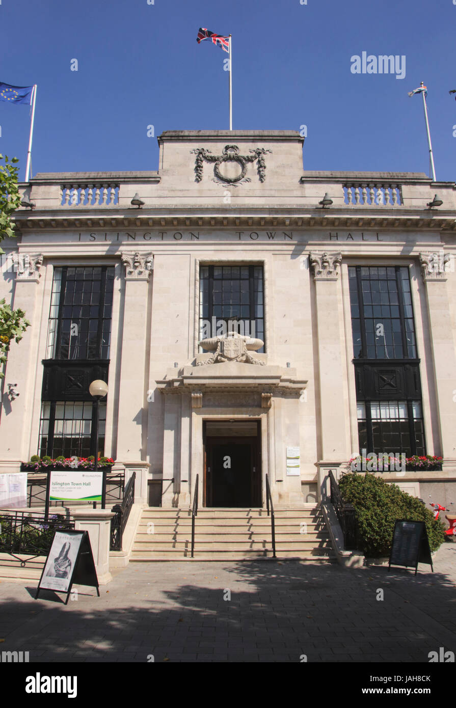 Islington Town Hall London Stock Photo - Alamy