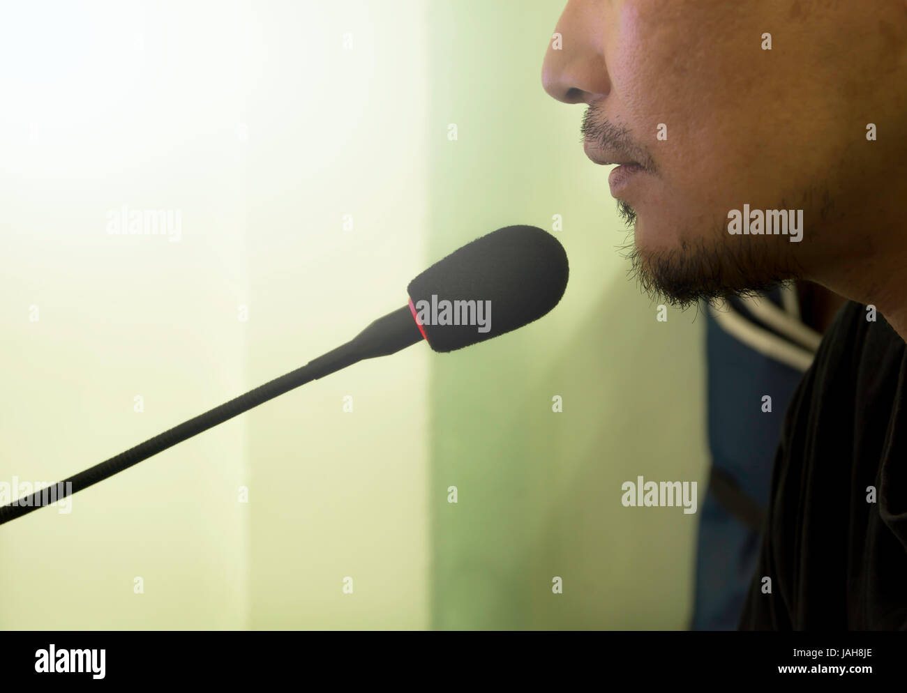 Person talking conference podium hi-res stock photography and images ...