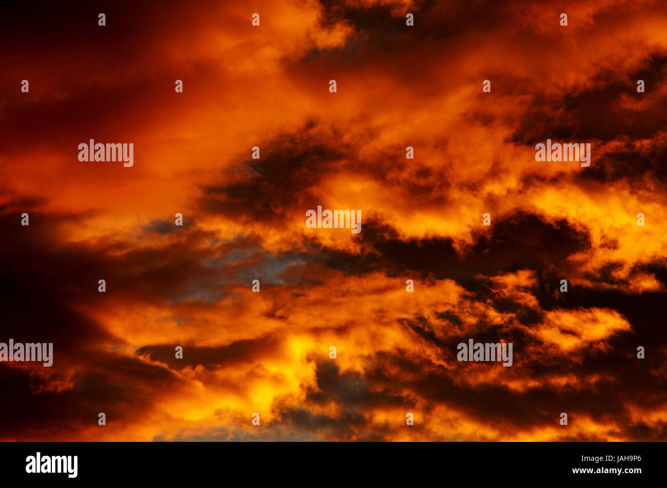 Hell weather hi-res stock photography and images - Alamy