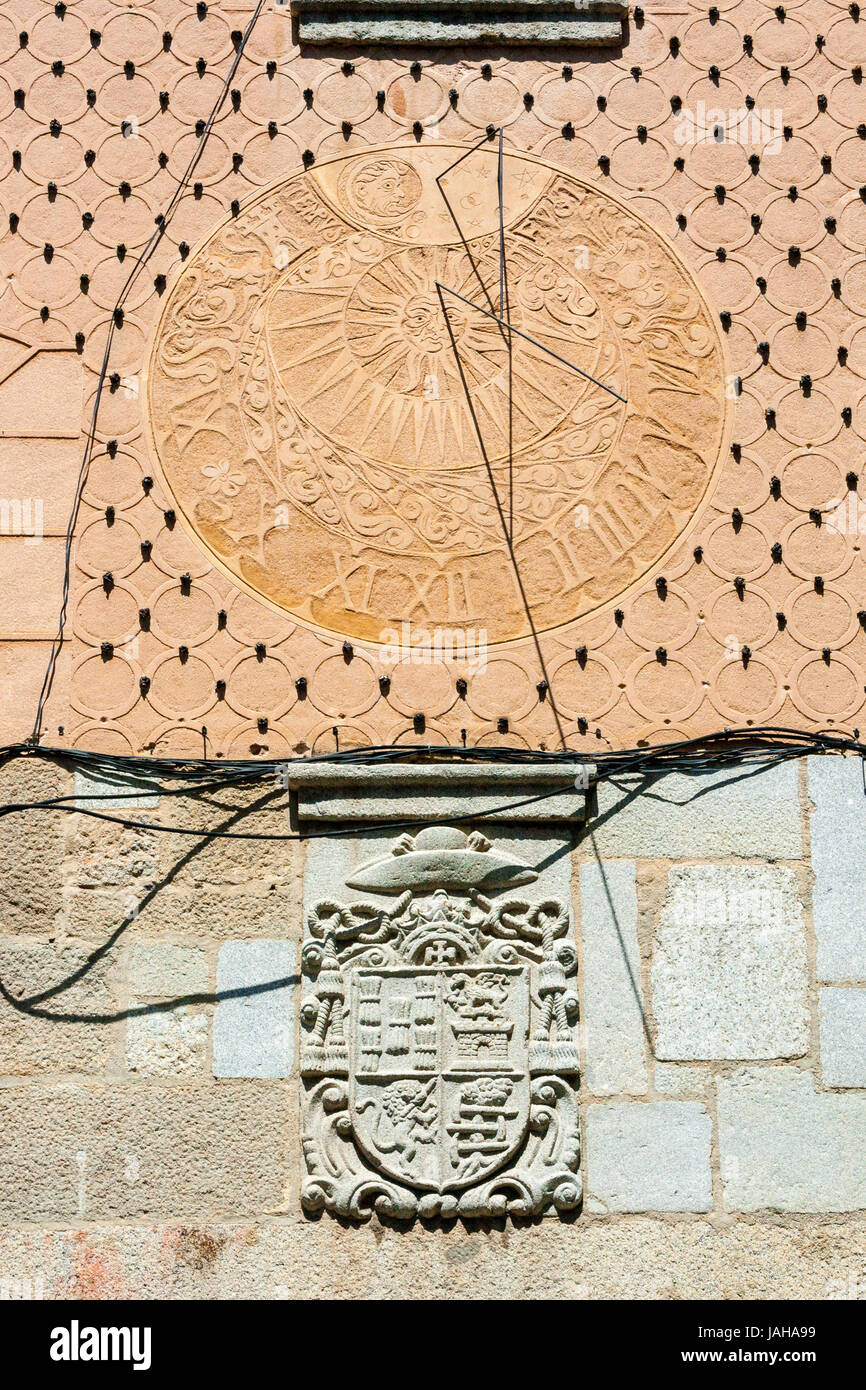 Old wall sundial in Segovia, Spain Stock Photo - Alamy