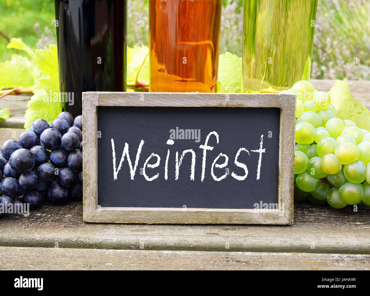 Weinfest feier hi-res stock photography and images - Alamy