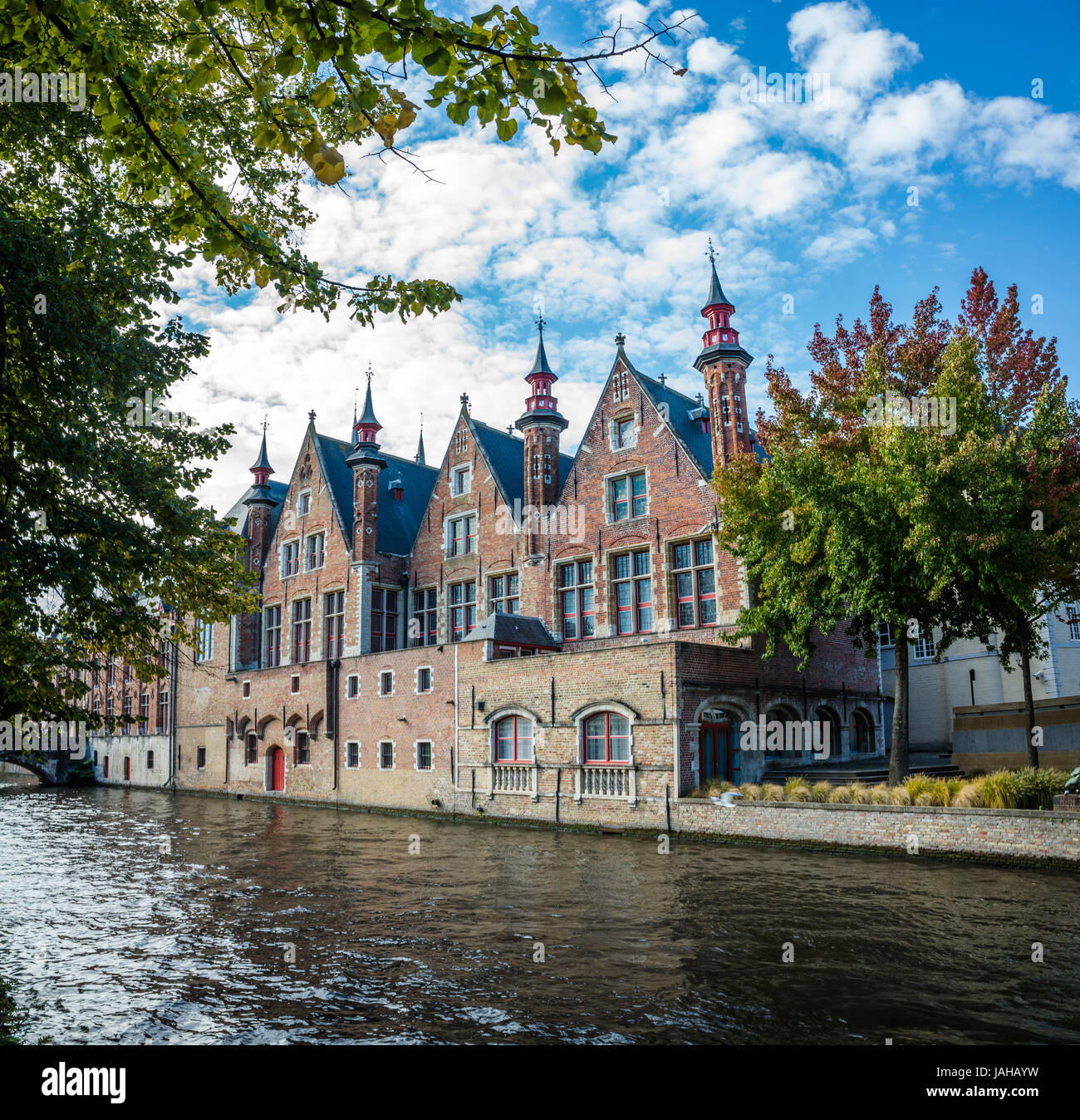 Bruge canal and biuldings, Belgium Stock Photo - Alamy